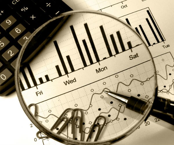 Fidelity Contrafund Manager Bullish on Tech, Mum on Wells Fargo ...