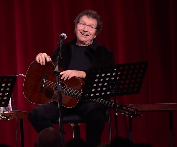 Musician, Entertainer Mac Davis Dies at 78 | Newsmax.com