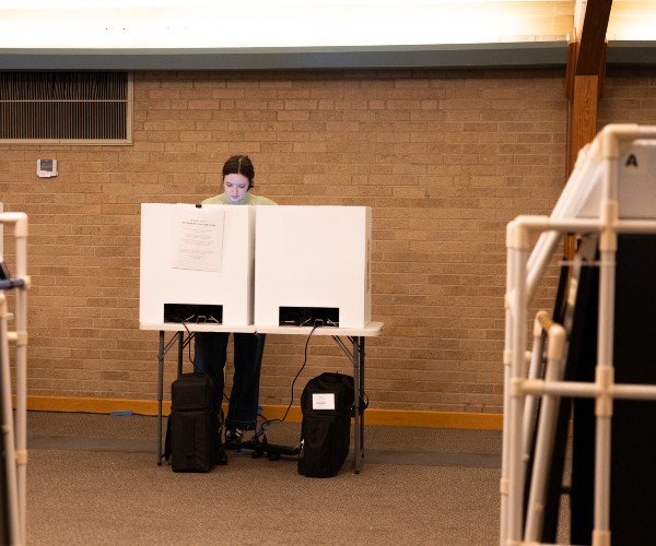 GOP: To Win Elections, Hold Mirror to Dems, Retain Our Values | Newsmax.com