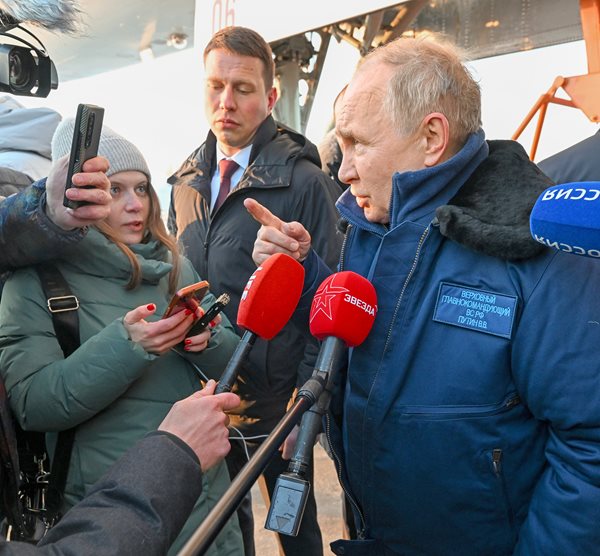 Biden Imposes 500 New Sanctions Against Russia | Newsmax.com