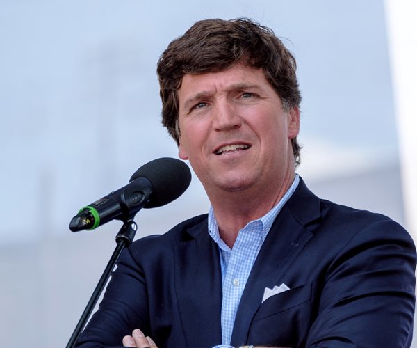 Tucker Carlson Hires Fox News Chyron Castoff | Newsmax.com
