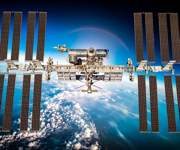 Russian Cosmonauts Find New Cracks in ISS Module | Newsmax.com