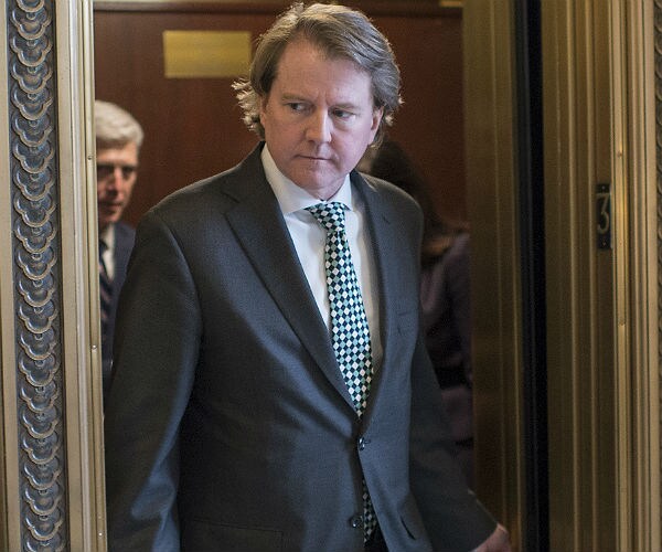 White House Ethics Lawyer James Schultz Quits | Newsmax.com