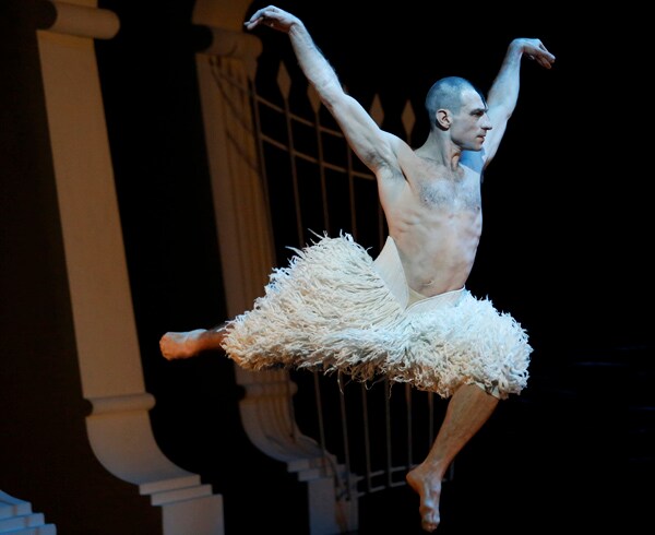 Ballet Dancer Jonathan Ollivier Dies in Motorbike Accident Hours Before ...