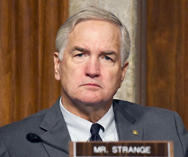 Luther Strange: Trump Support Will Prove Key in Alabama Runoff ...