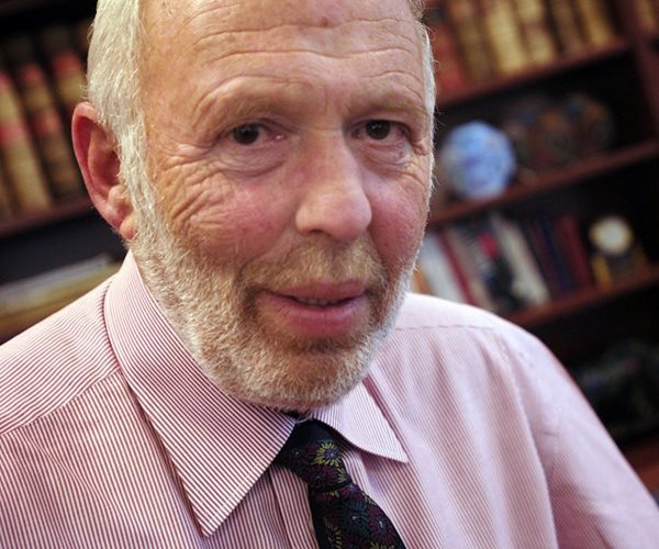 Quant Investing Pioneer Jim Simons Dies at 86 | Newsmax.com