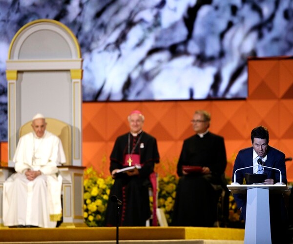 Pope Electrifies Philadelphia with Advice on Family, Immigration ...