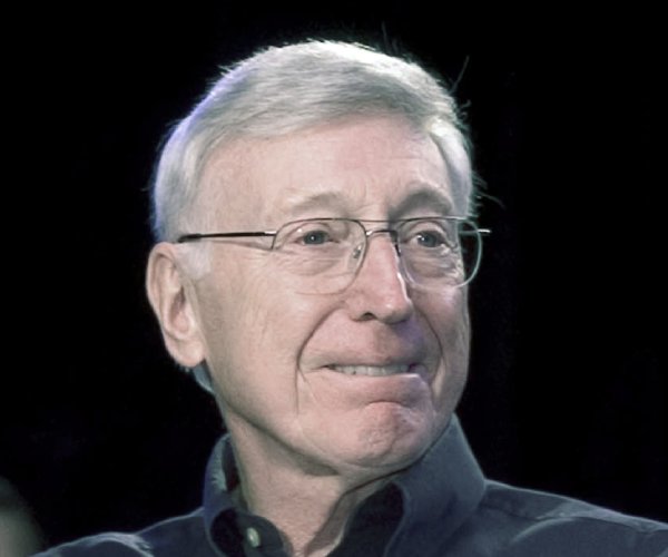 Billionaire Home Depot Founder Bernie Marcus Endorses Trump | Newsmax.com