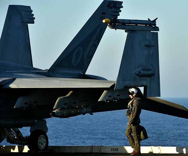 Air Force Struggles With Fighter Pilot Shortage Amid Air War | Newsmax.com