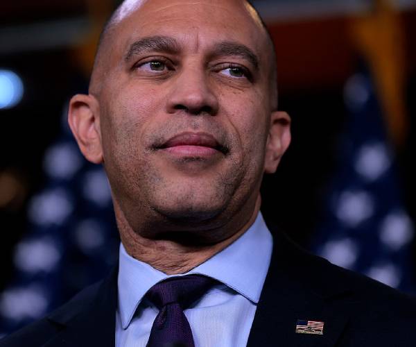 GOP Accuses Rep. Jeffries of 2013 Fundraising Outreach to Epstein ...