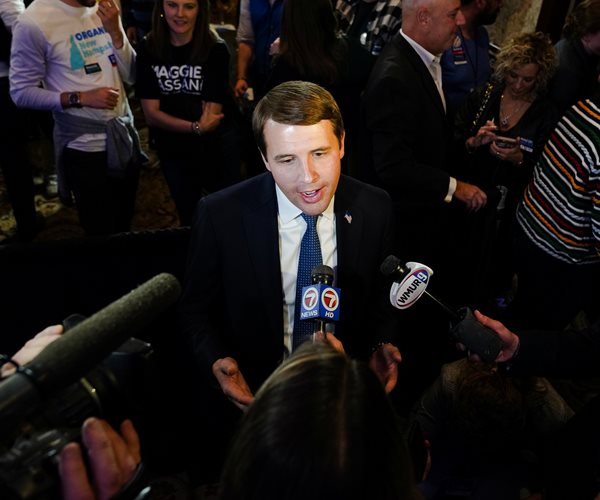 Rep. Pappas Eyeing NH Senate Seat Following Shaheen Retirement ...