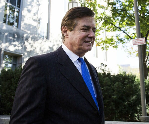 Manafort Spent Over $1.3 Million on Clothing Alone | Newsmax.com