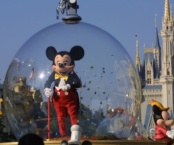 Report: 'Do Not Disturb' Sign, Policy, Changed in Disney Hotels ...