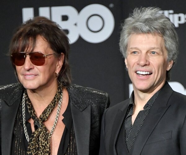 Jon Bon Jovi, Richie Sambora 'Not in Contact' | Newsmax.com
