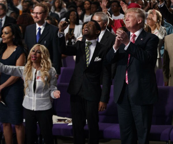 Rev. Darrell Scott: Trump Had a 'Great Time' at Detroit Church ...