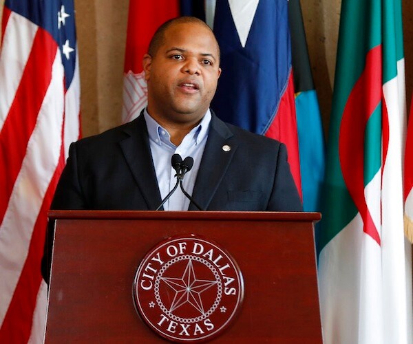 Dallas Mayor Switches From Democratic Party to GOP | Newsmax.com