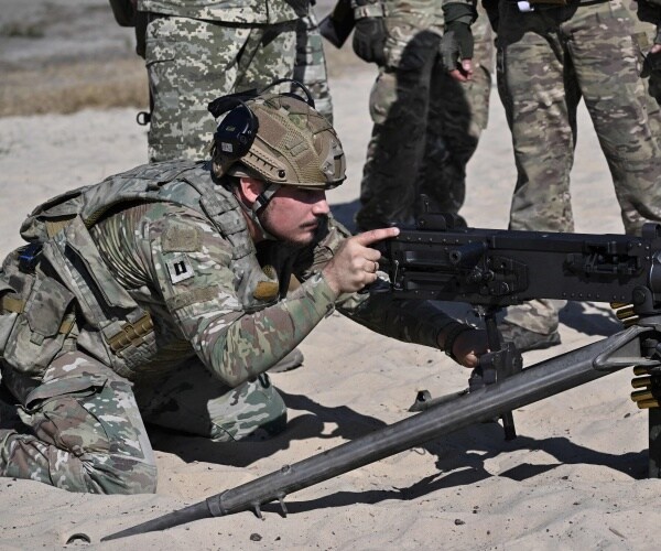 US Announces $200M Ukraine Arms Deal | Newsmax.com