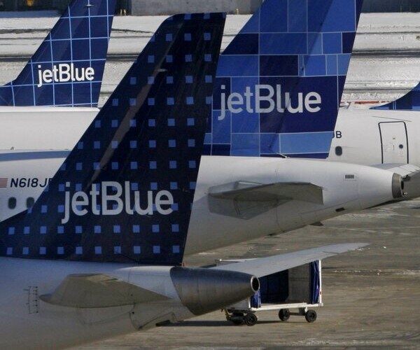 FAA to Investigate Collision Between Two JetBlue Planes | Newsmax.com