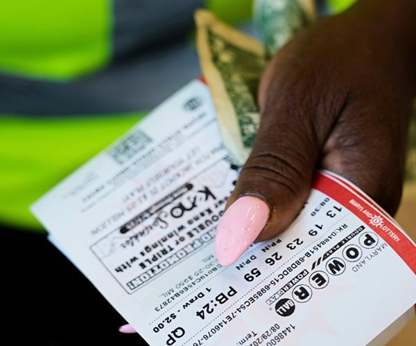 Holiday Weekend Powerball Drawing Now Worth $1B | Newsmax.com