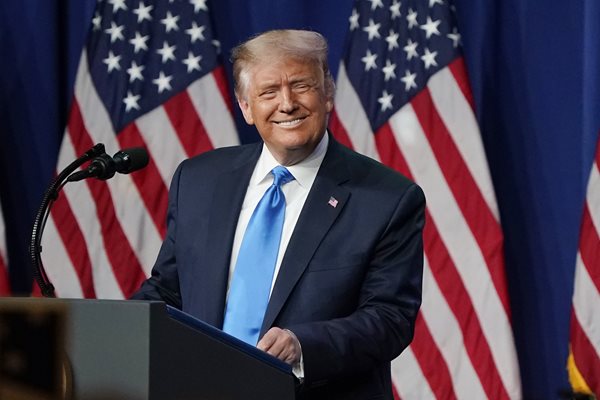 Rasmussen Poll: Trump Approval Hits 52% | Newsmax.com
