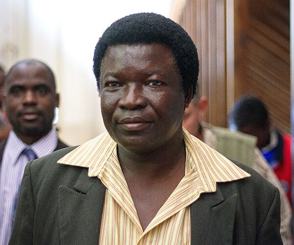 Zimbabwe Man Charged for Helping to Kill Lion Illegally | Newsmax.com