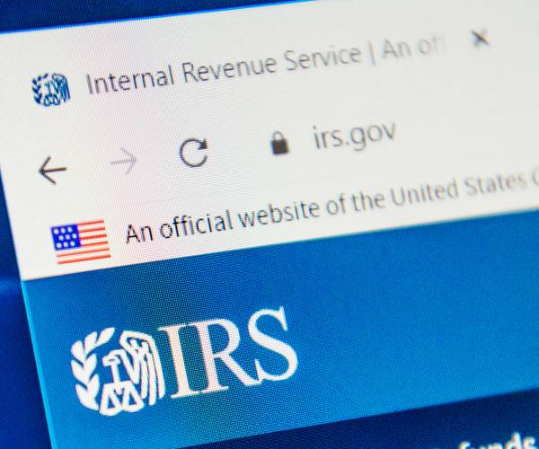 IRS Delays Identity Theft Cases, Watchdog Reports | Newsmax.com