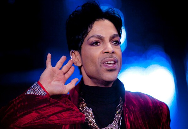 Prince on 'SNL': Performance Set Will Feature One, Eight-Minute-Long ...