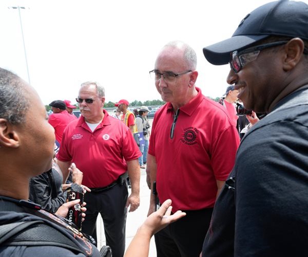 UAW to Present Economic Demands to Automakers | Newsmax.com