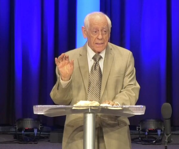 Remembering Don Lyon: Pastor and Politician | Newsmax.com