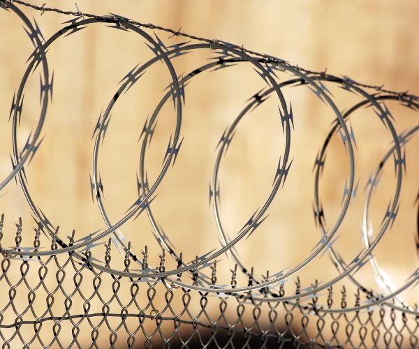 Judge Blocks Feds From Cutting Texas Border Fence | Newsmax.com