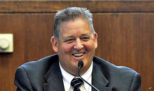 Charlie Weis' Buyout Package Likely to Reach $19 Million at Notre Dame ...