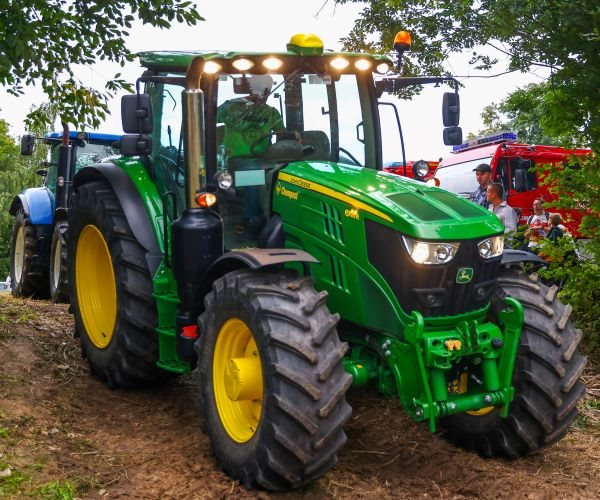 Deere Names New CFO in 2nd Rejig in 3 Months | Newsmax.com