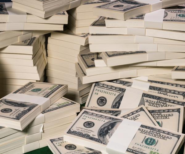 American Companies Are Stockpiling Cash Before Covid Winter Hits ...