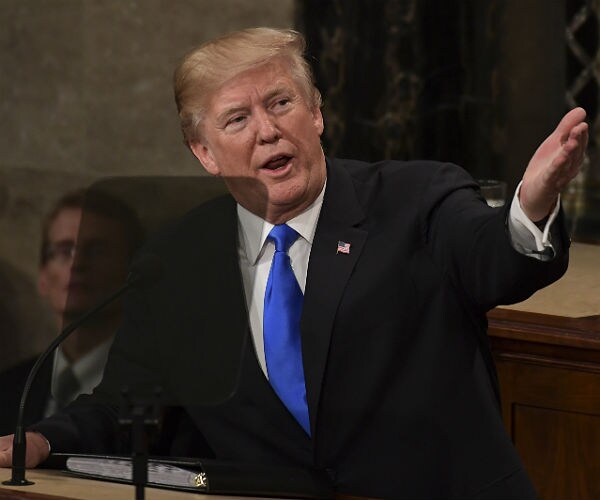 Trump's Clapping Draws Amusement, Derision on Social Media | Newsmax.com