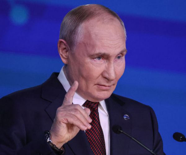 Putin Eyes Contours of a Trump Peace Deal | Newsmax.com