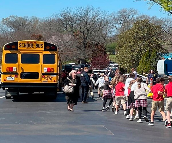 Number of US Children Killed by Guns Hit Record High in 2021 - Study ...