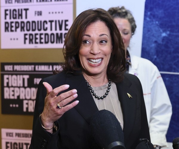 Harris Campaign Mocks Trump with Fake Media Advisory Post | Newsmax.com