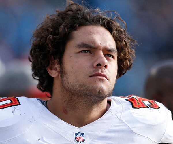 Former NFL Player Daniel Te'o-Nesheim Dead at 30 | Newsmax.com