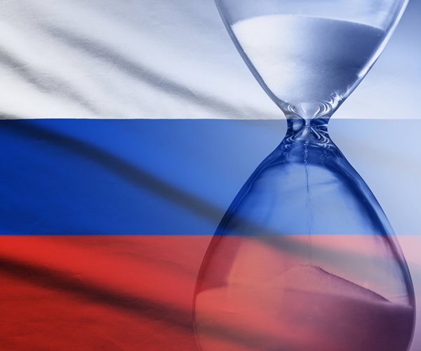 Russia Defaults on Foreign Debt for First Time Since 1918 | Newsmax.com