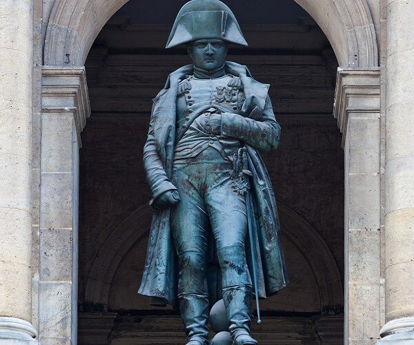 Hat Worn by Napoleon at Waterloo Sells at French Auction for $325K ...