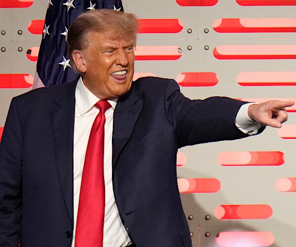 Trump: Newsom Jumping In to Rescue Dems From Biden | Newsmax.com