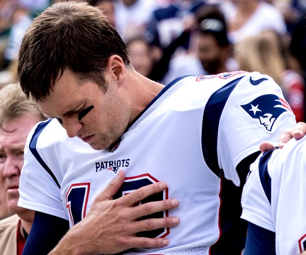 Tom Brady Twofer: He's Playing in 2018, Respect Everyone's Opinion ...