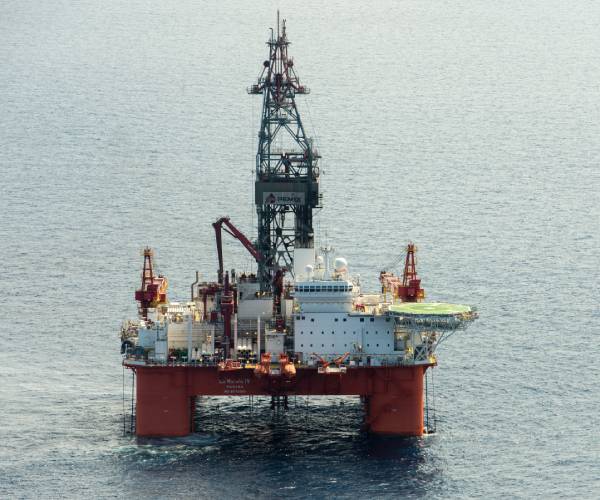 Environmental Groups Petition Biden to Clean Up Old Oil Rigs | Newsmax.com