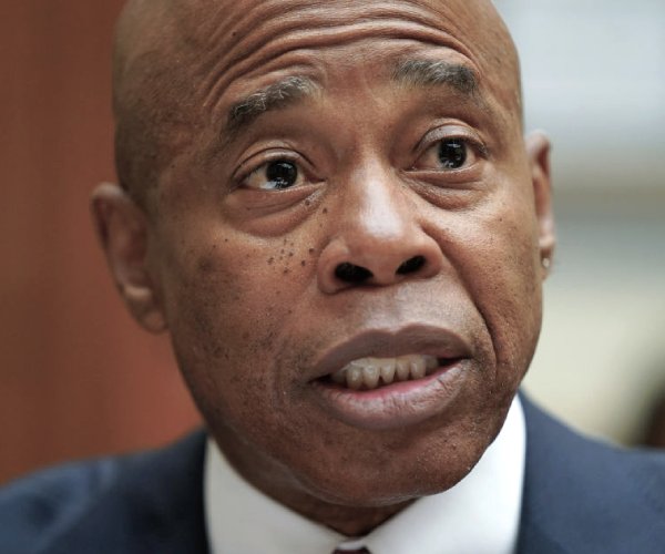 Report: Prosecutor Tried to Keep Adams Case Alive | Newsmax.com