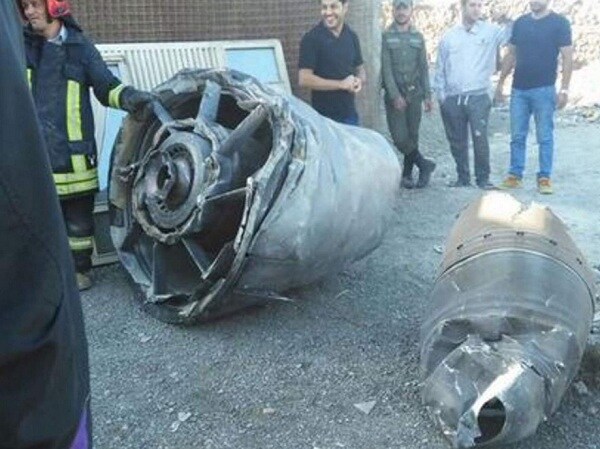 747 Engine Falls Off Into Field After Plane Takes Off in Tehran ...