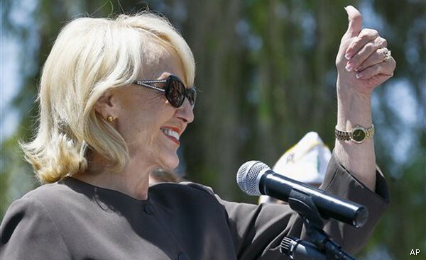 Gov. Jan Brewer Becomes Unlikely Obama Ally | Newsmax.com