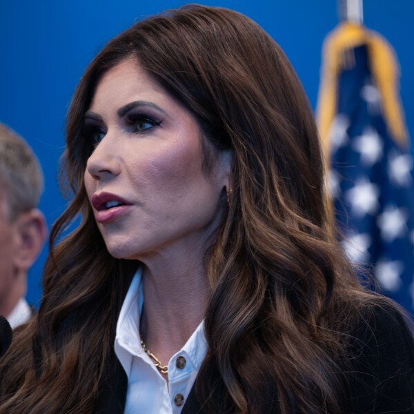 CBS in Harsh Public Spotlight, Joins Transparency Club | Newsmax.com