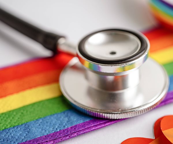 Neb. Imposes 7-Day Wait for Gender-Transition Meds for Minors | Newsmax.com