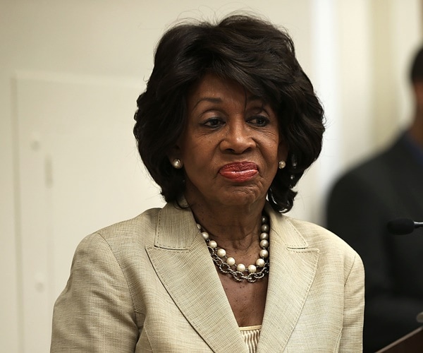 Rep. Maxine Waters Revs Up Protesters Before Chauvin Verdict | Newsmax.com