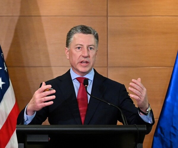 Volker to Newsmax: Ukraine Open to Ceasefire; Putin Isn't | Newsmax.com